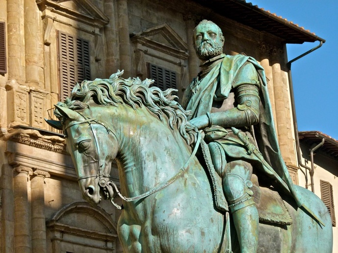 Cosimo I by Giambologna Erected in 1598 28